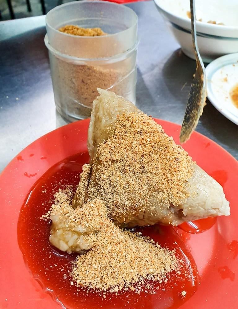 味噌湯只要5元！ 免費花生粉隨便你加到爽 ️ https://reurl.cc/-發胖版｜PopDaily 波波黛莉