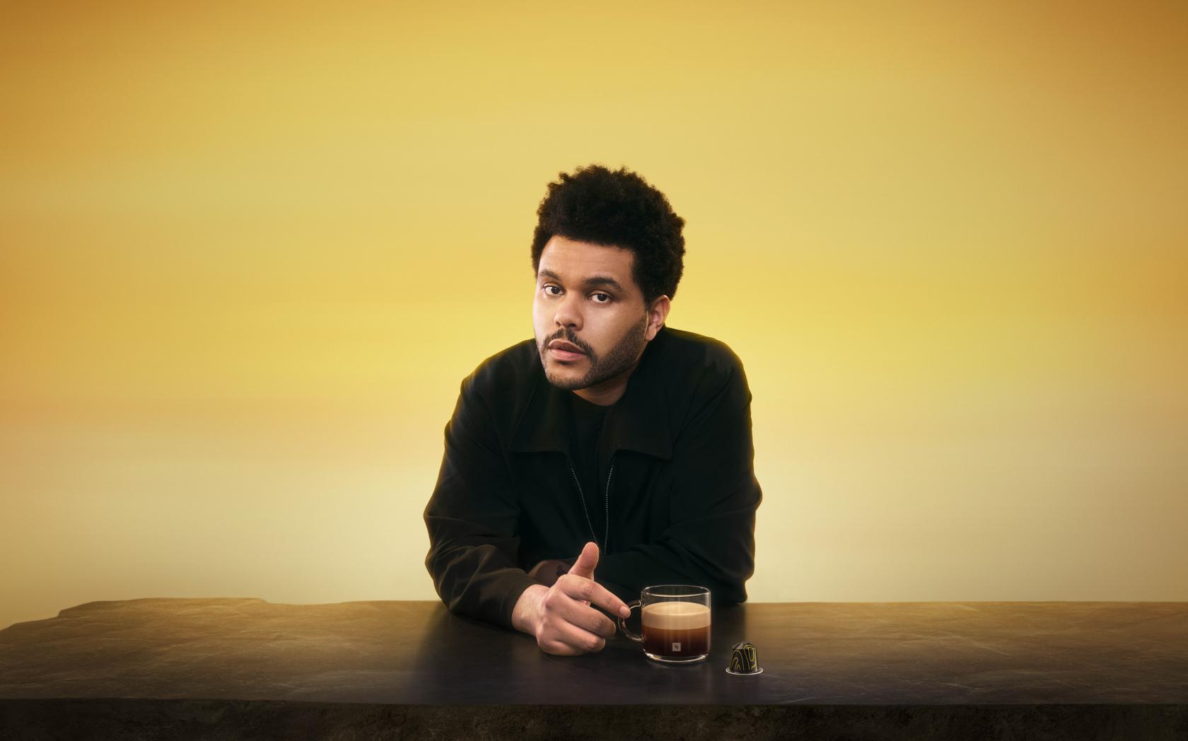 Nespresso 與靈魂歌手威肯 The Weeknd 聯名推出SAMRA ORIGINS系列，獻上來自非洲坦尚尼亞的珍稀風味，向咖啡發源地 ...